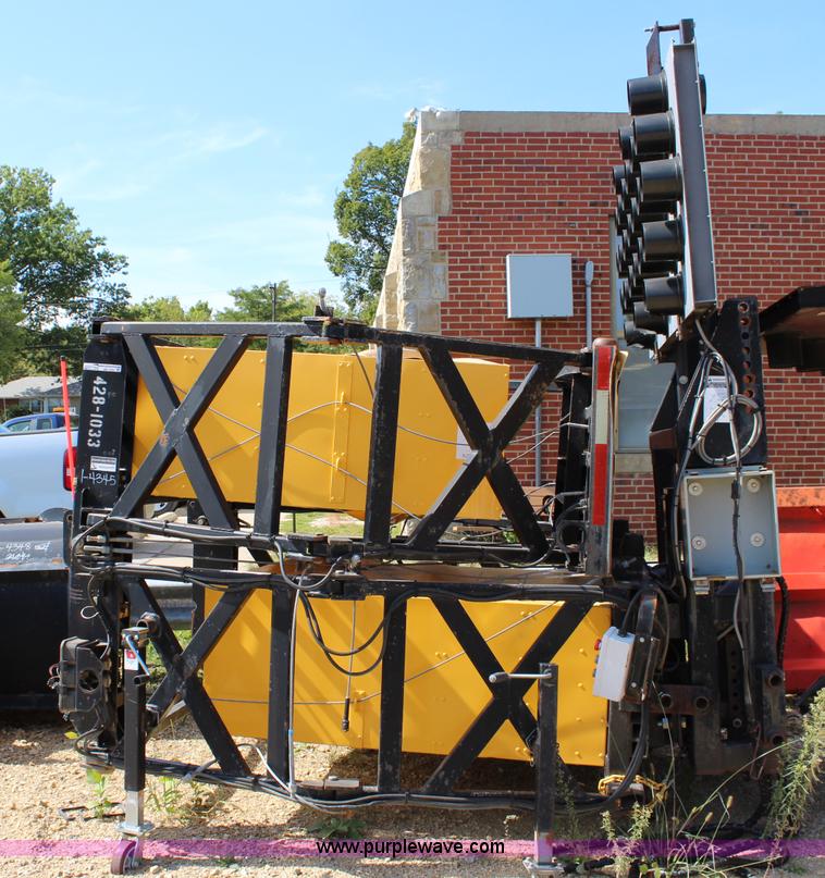 2003 Thomas Safe-Stop 180 truck mounted crash attenuator in Topeka, KS ...