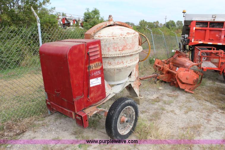 1979 Gilson 59036 concrete mixer in Topeka, KS | Item L2285 sold ...