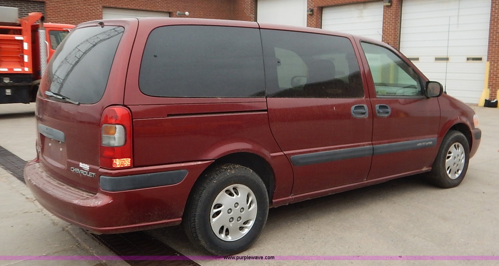 2002 Chevrolet Venture van in Garden City, KS | Item K1671 sold ...