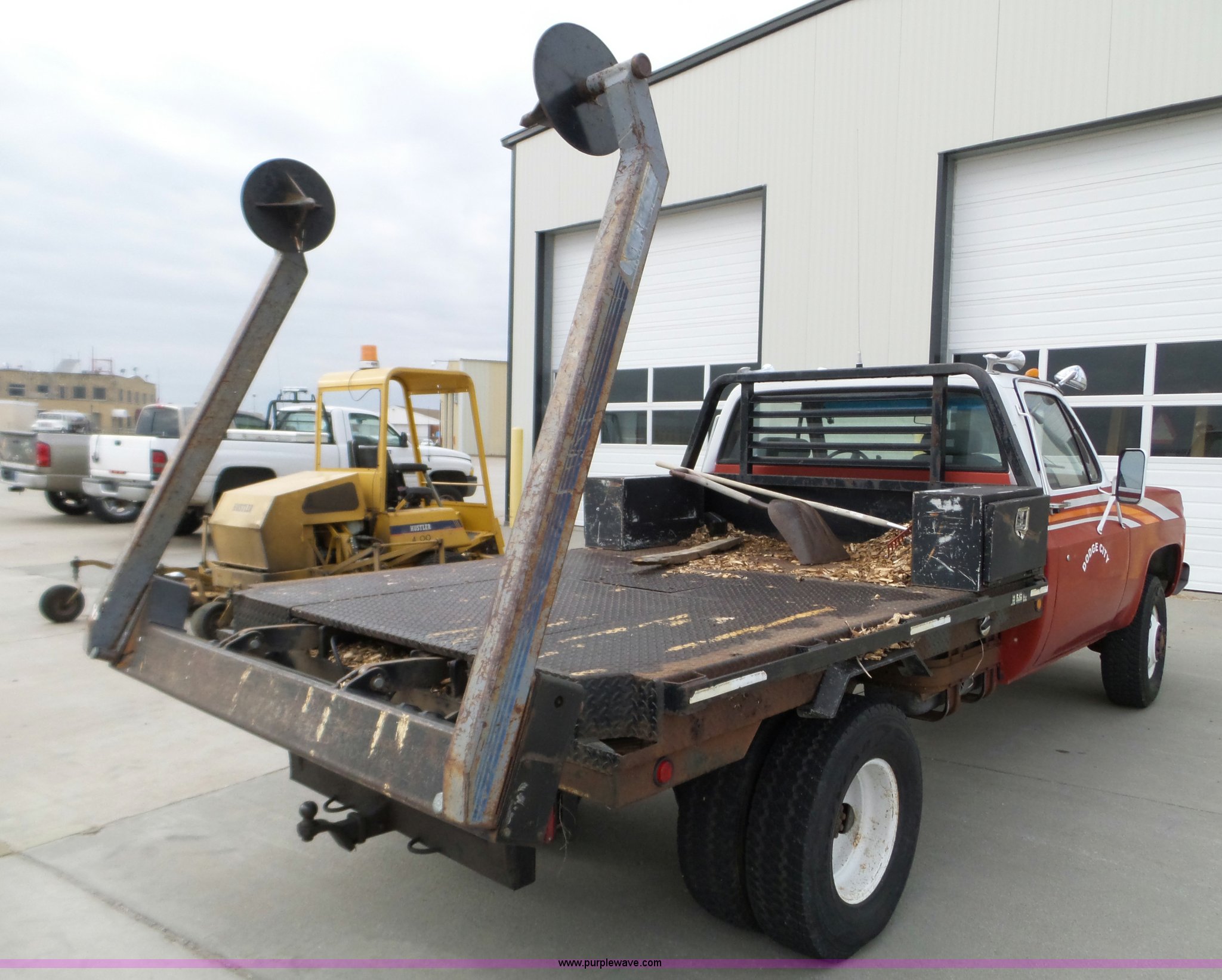 1978 Chevrolet 3500 flatbed pickup truck in Dodge City, KS | Item L5092 ...