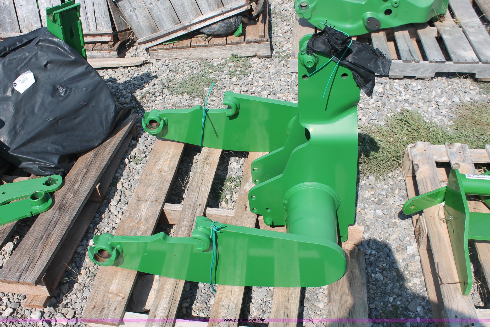 John Deere BW15562 loader mounting frame in Clinton, OK | Item AK9523 ...