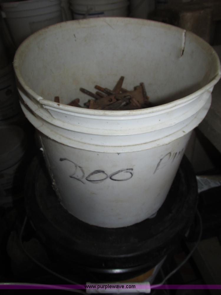 (61) Symons concrete wall form fillers in Falls City, NE | Item H1126 ...