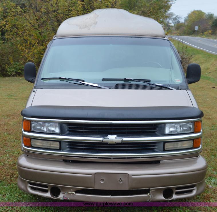 1999 Chevrolet Express 1500 Cargo van in Harrisonville, MO | Item I6362 ...