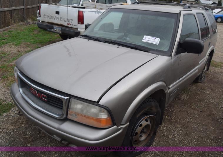 2000 GMC Jimmy Envoy SUV in McPherson, KS | Item J7018 sold | Purple Wave