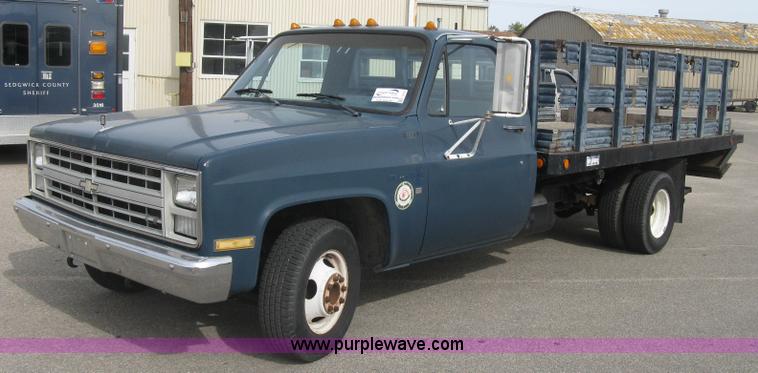 1988 Chevrolet C30 Custom Deluxe flatbed pickup truck in Wichita, KS ...