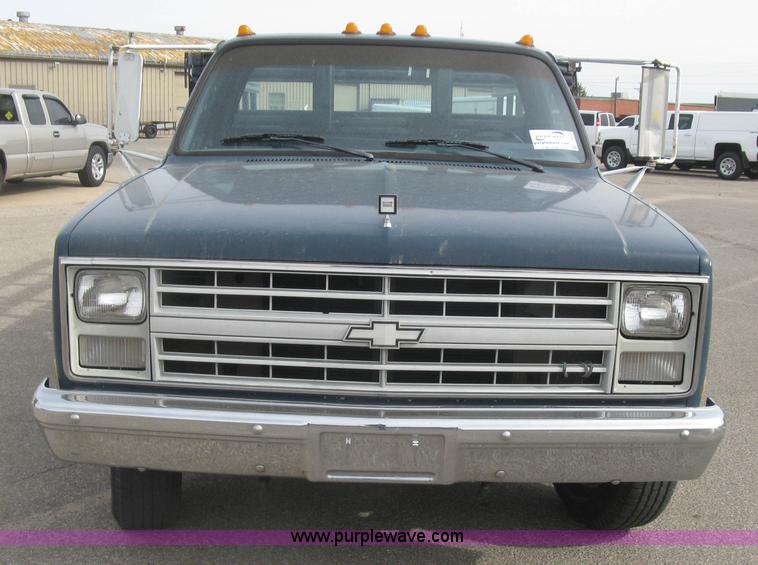 1988 Chevrolet C30 Custom Deluxe flatbed pickup truck in Wichita, KS ...
