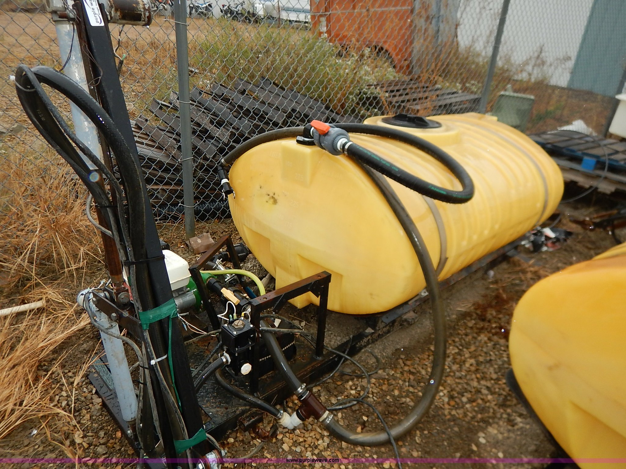 Sprayer poly tank in Oskaloosa, KS | Item BT9560 sold | Purple Wave