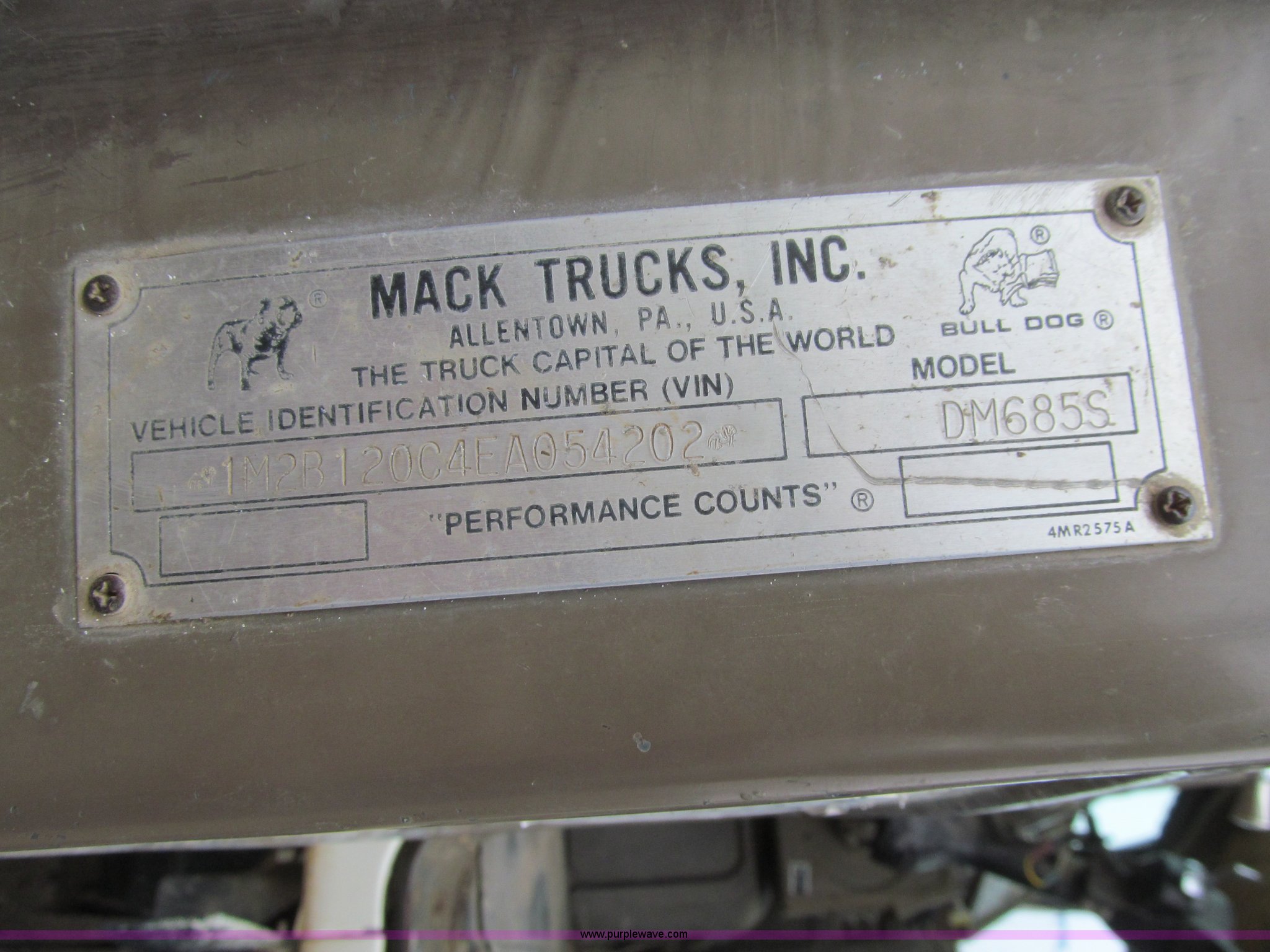 1984 Mack DM685S cab and chassis in Waterloo, IA | Item L1804 sold ...
