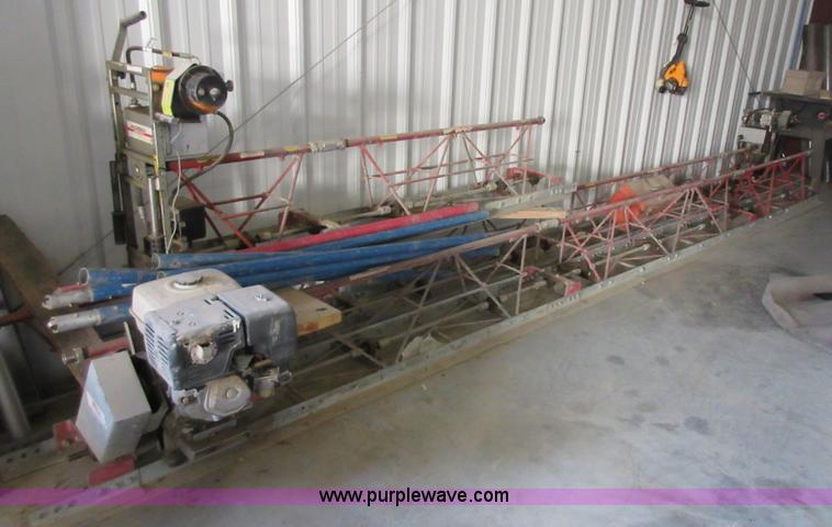 Allen Engineering Razorback power screed in Tulsa, OK | Item BB9112 ...