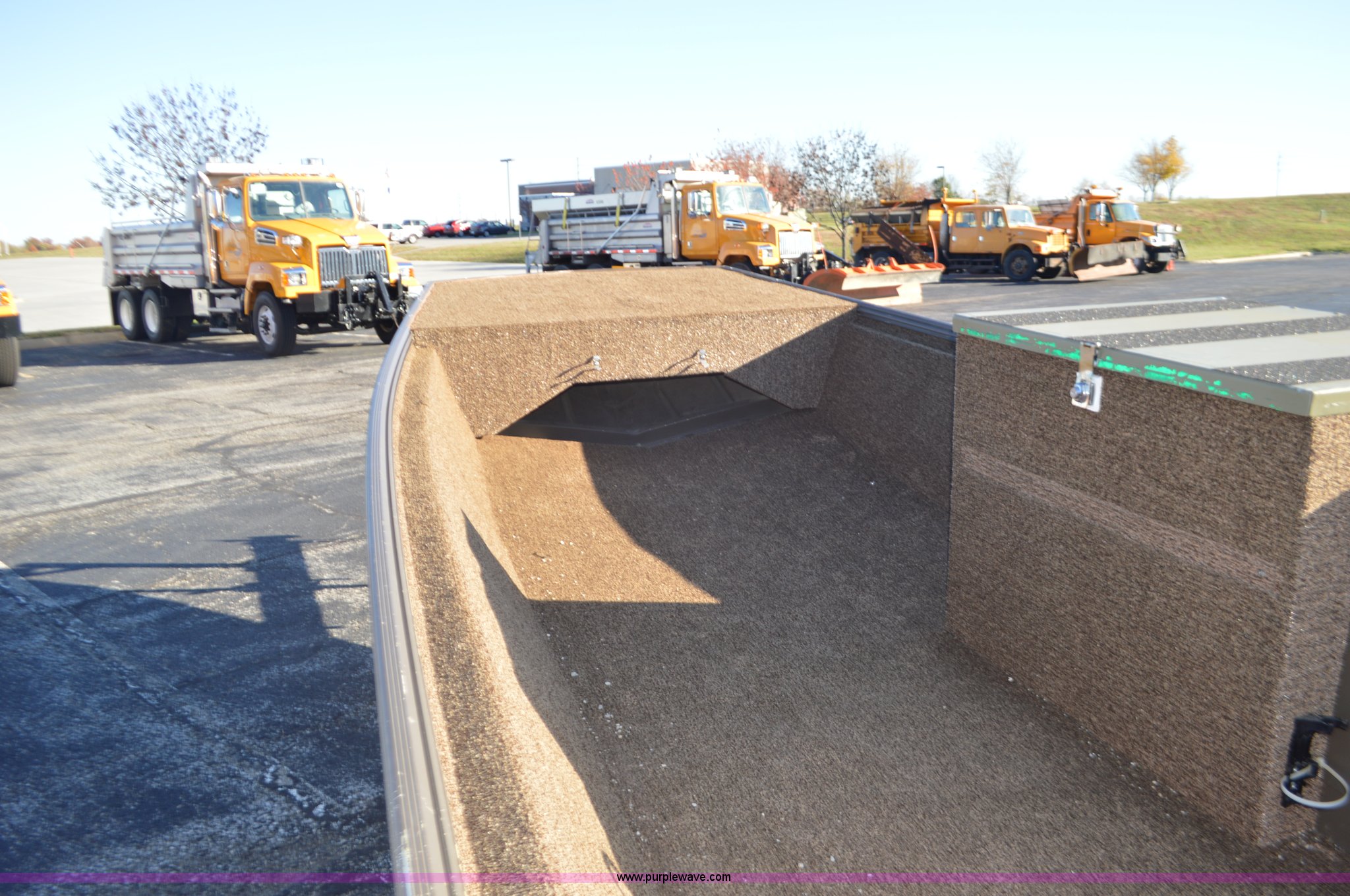 2002 Lowe roughneck boat in Lee's Summit, MO | Item I6288 sold | Purple ...