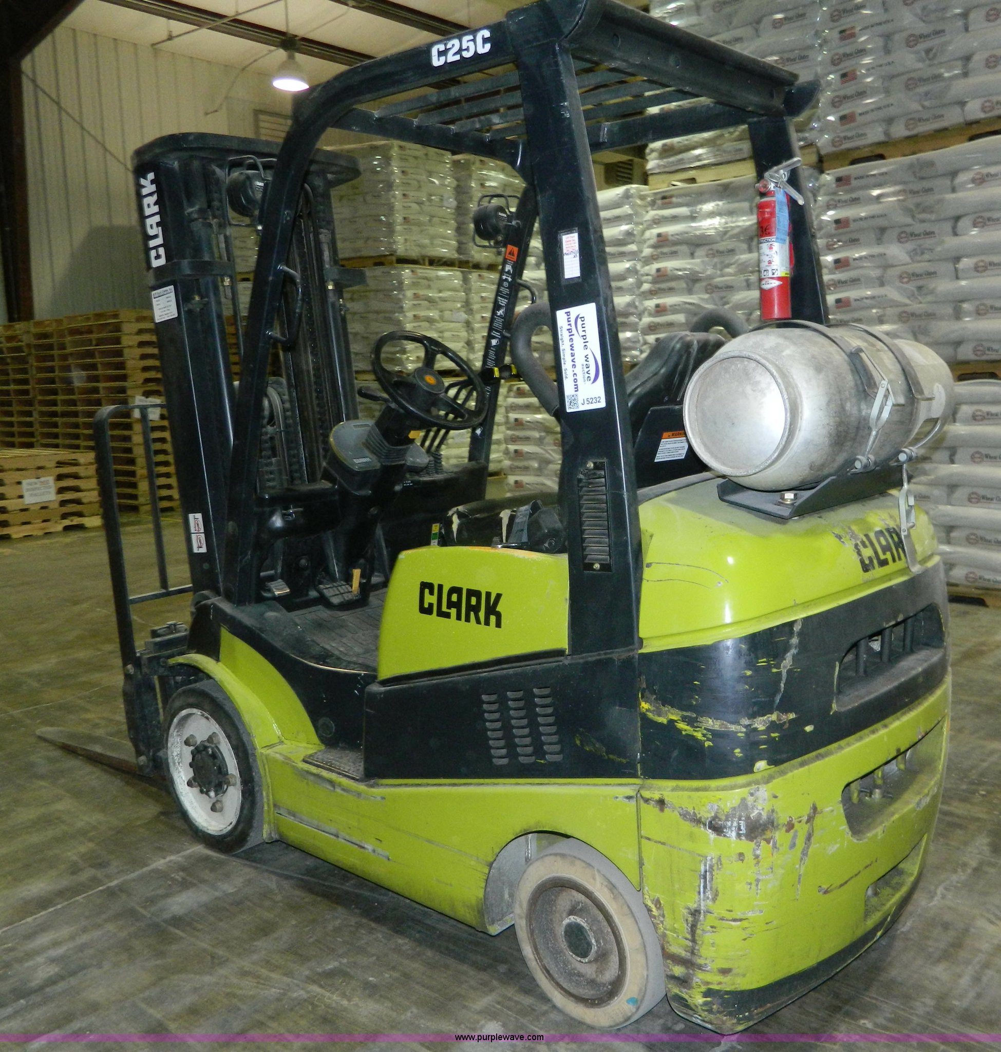 Clark C25CL forklift in Russell, KS | Item J5232 sold | Purple Wave