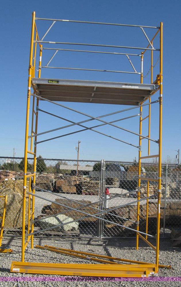Bil-jax scaffolding in Wichita, KS | Item BP9662 sold | Purple Wave