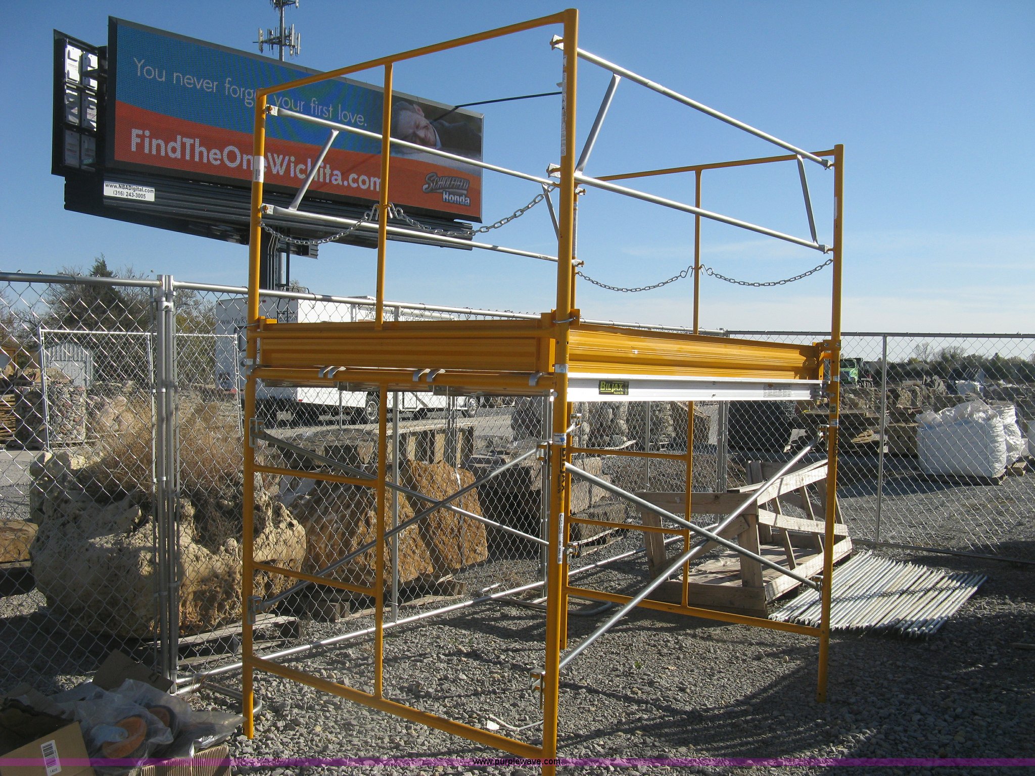 Bil-jax scaffold in Wichita, KS | Item BP9661 sold | Purple Wave