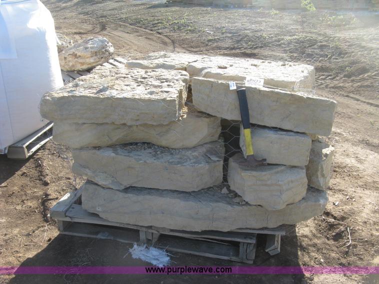 Colorado Buff retaining wall stone, garden wall stones in Wichita, KS ...