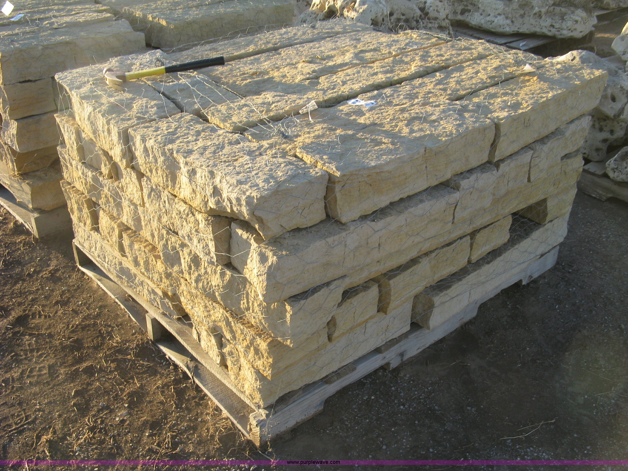 Colorado Buff edging/retaining wall in Wichita, KS | Item BF9311 sold ...