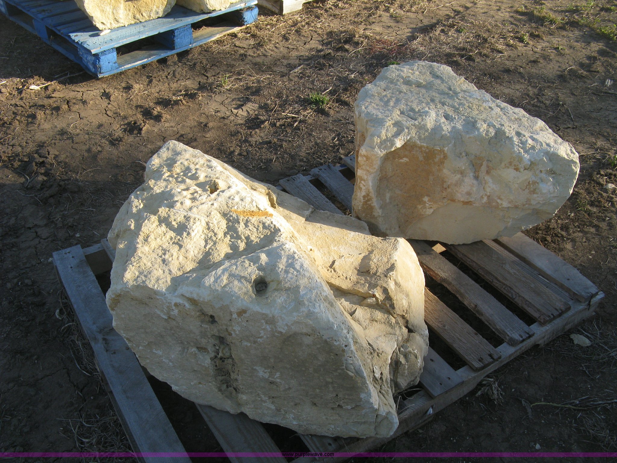 (6) native Kansas cream limestone boulders in Wichita, KS | Item BF9372 ...
