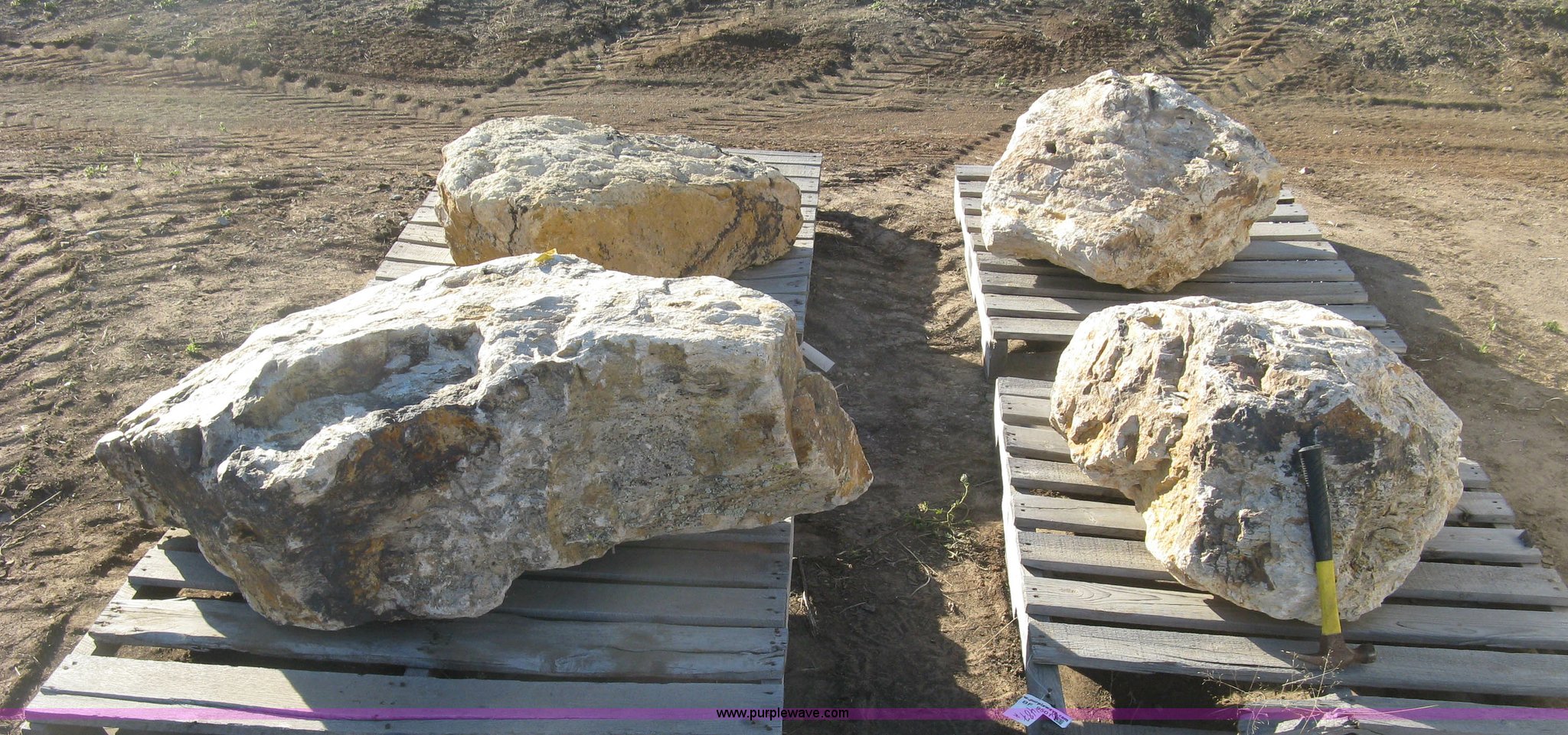 (4) Colorado cream brown boulders in Wichita, KS | Item BF9501 sold ...