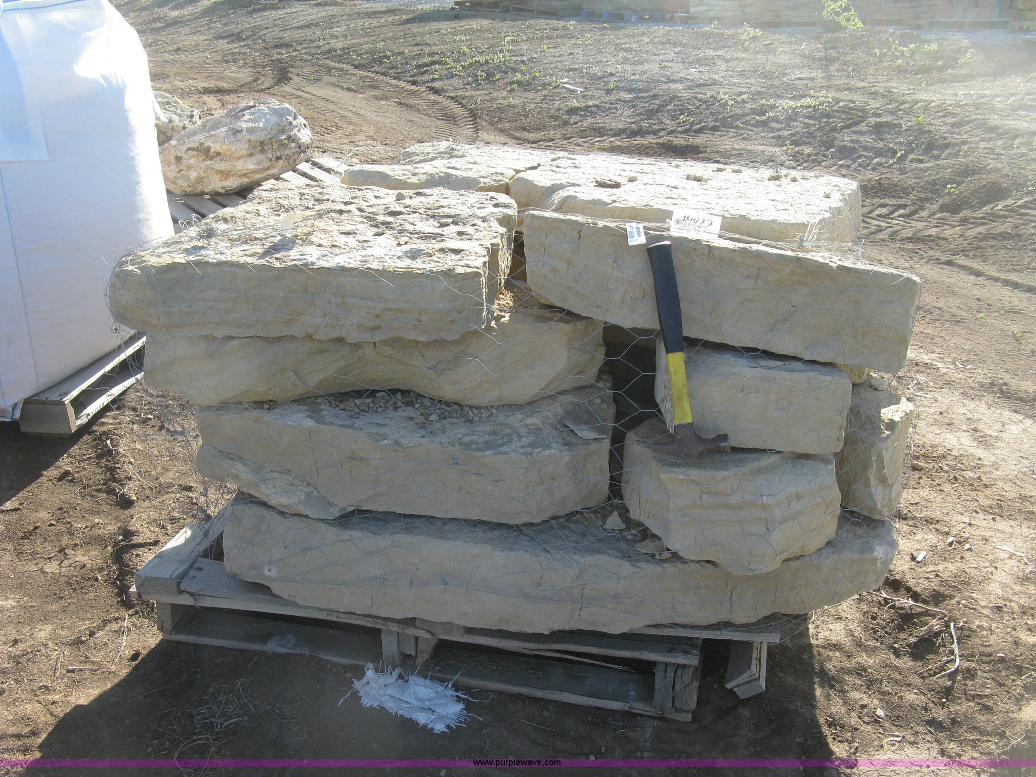 Colorado Buff retaining wall stone, garden wall stones in Wichita, KS ...