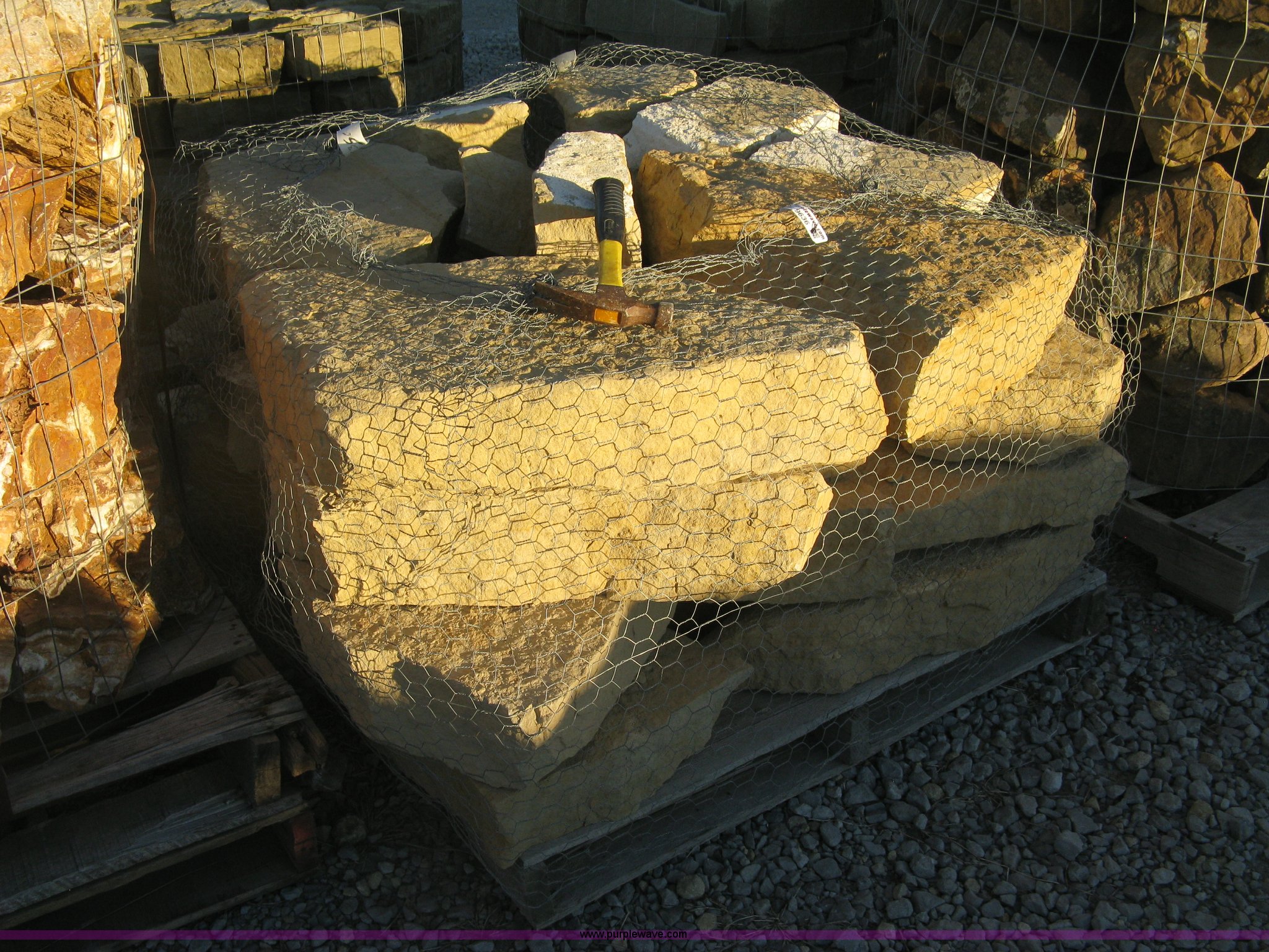 Colorado Buff garden stone in Wichita, KS | Item BF9636 sold | Purple Wave