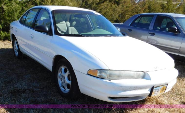 1998 Oldsmobile Intrigue in Lincoln, KS | Item J5226 sold | Purple Wave