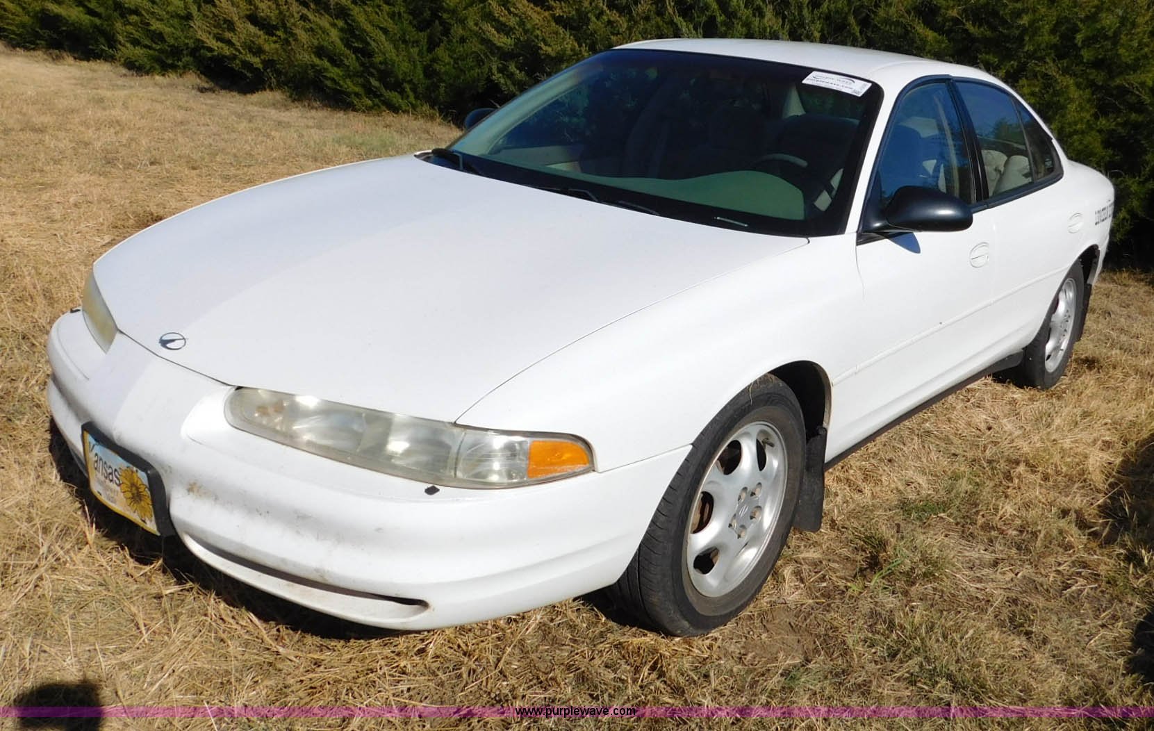 1998 Oldsmobile Intrigue in Lincoln, KS | Item J5226 sold | Purple Wave