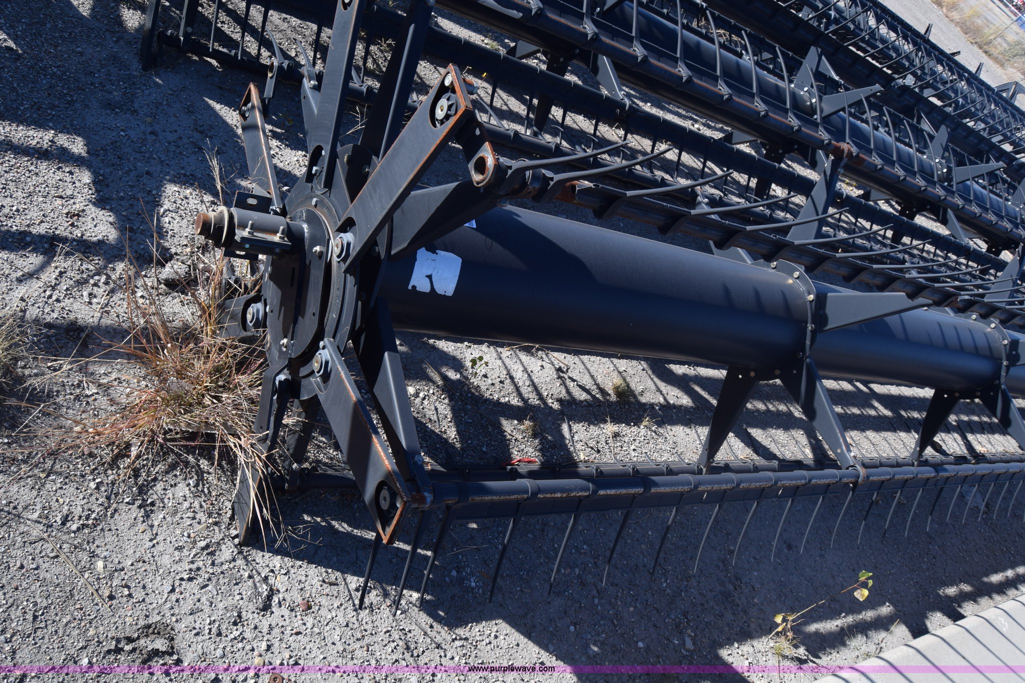 40' combine reel in Hesston, KS | Item BK9046 sold | Purple Wave