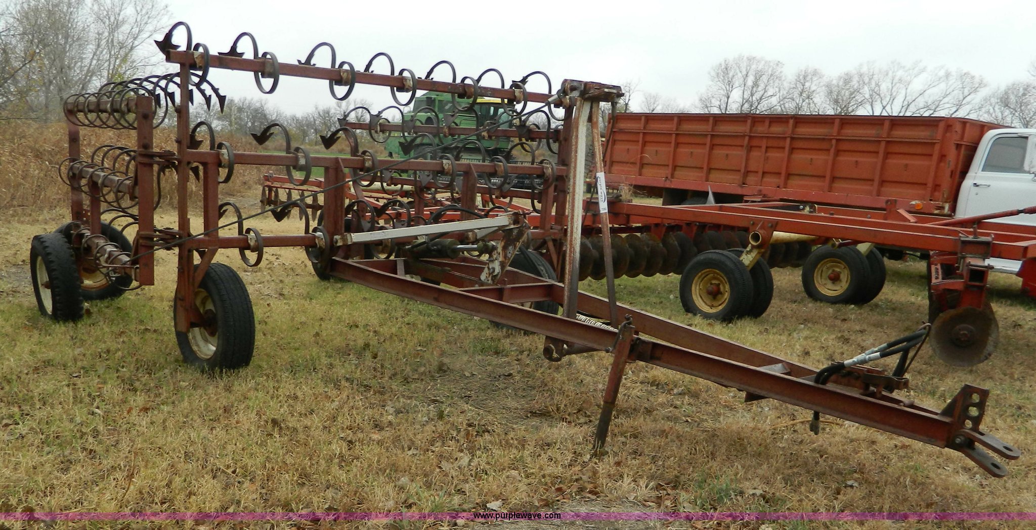 Noble spring tooth cultivator in Salina, KS | Item L7282 sold | Purple Wave