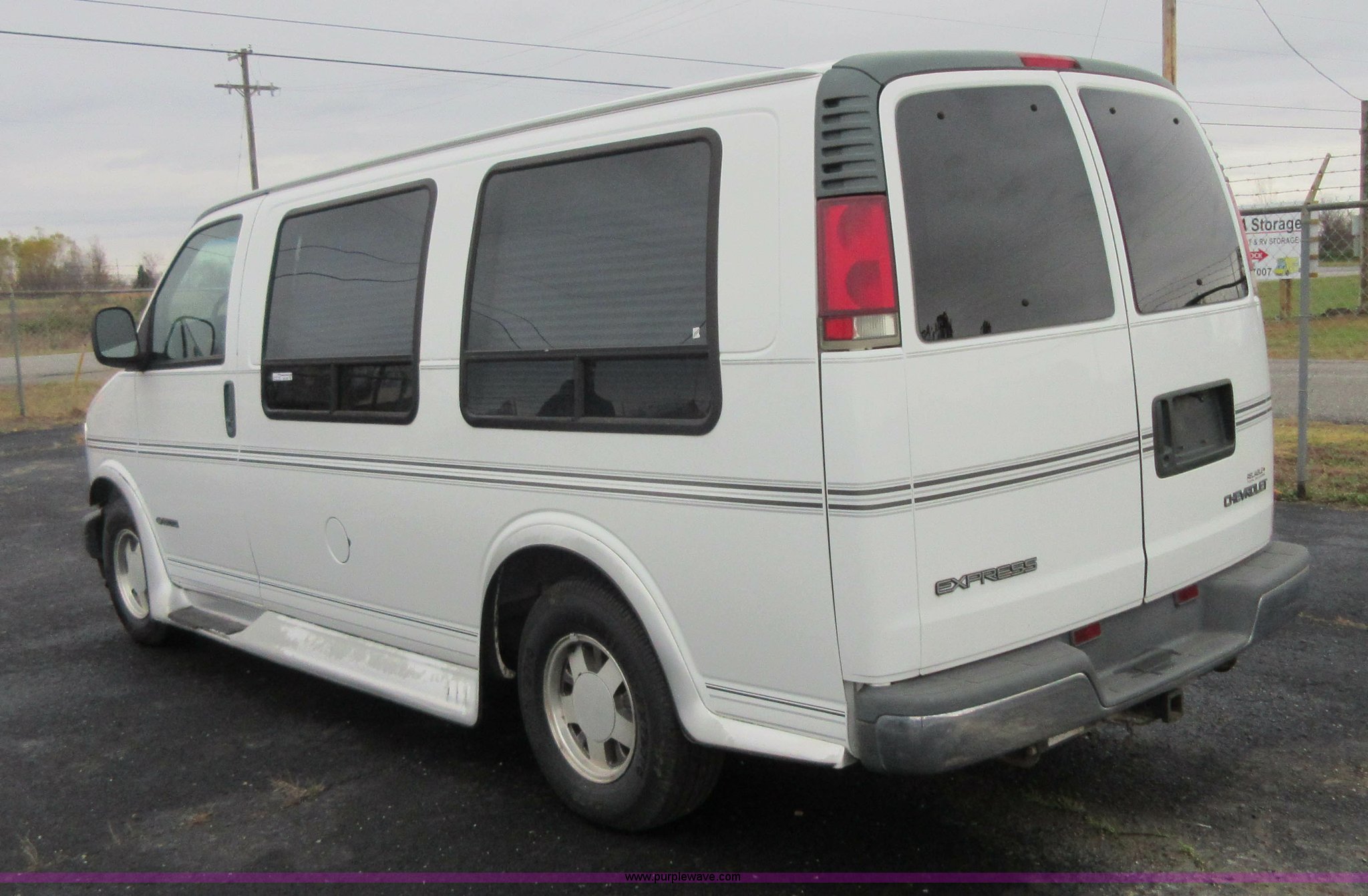 2000 Chevrolet Express 1500 Cargo van in Grove, OK | Item BB9052 sold ...