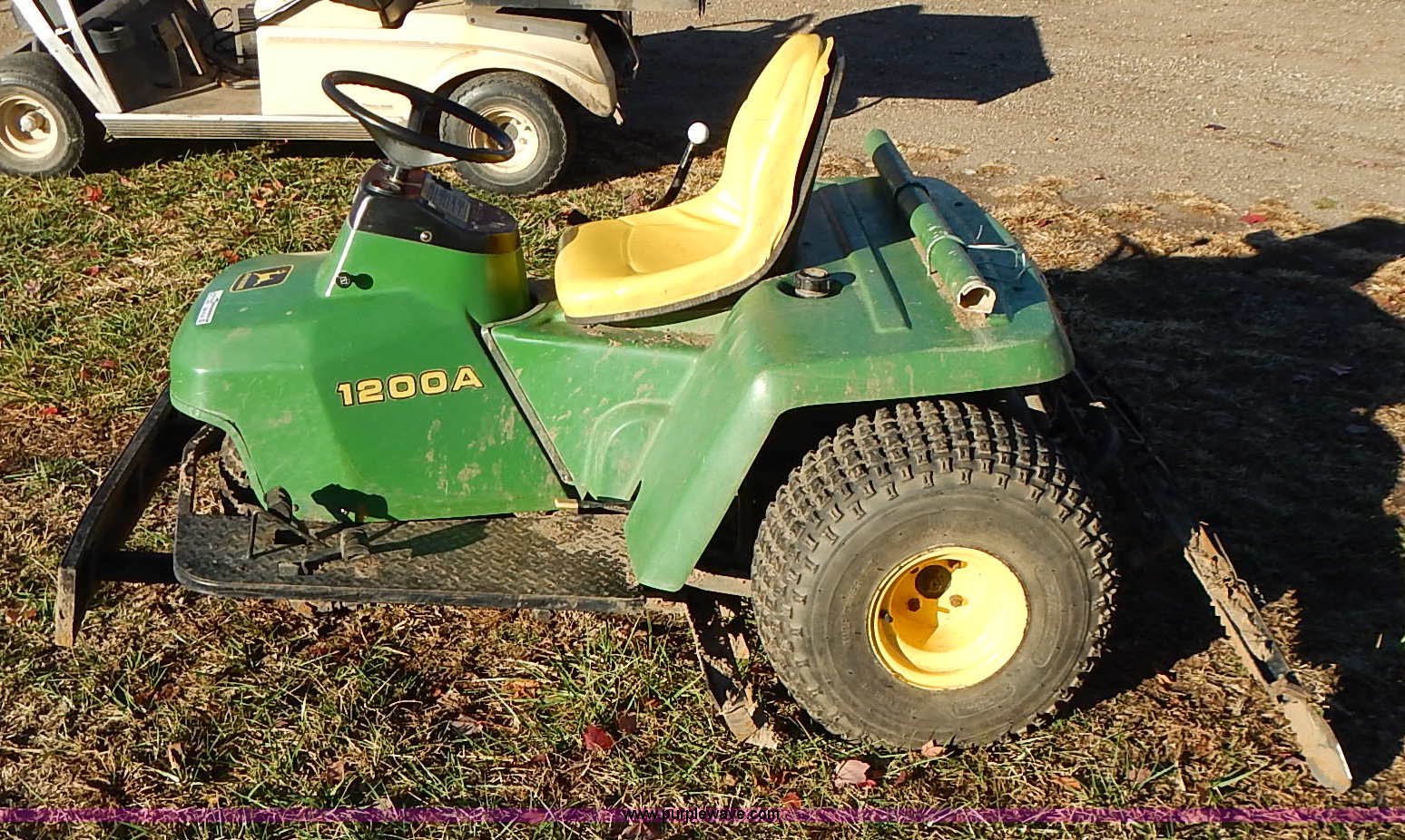 John Deere 1200A power rake in Manhattan, KS | Item BN9143 sold ...