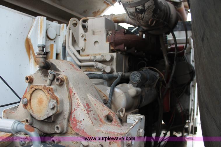 1995 Roadtec MTV-1000 shuttle buggy material transfer vehicle in ...