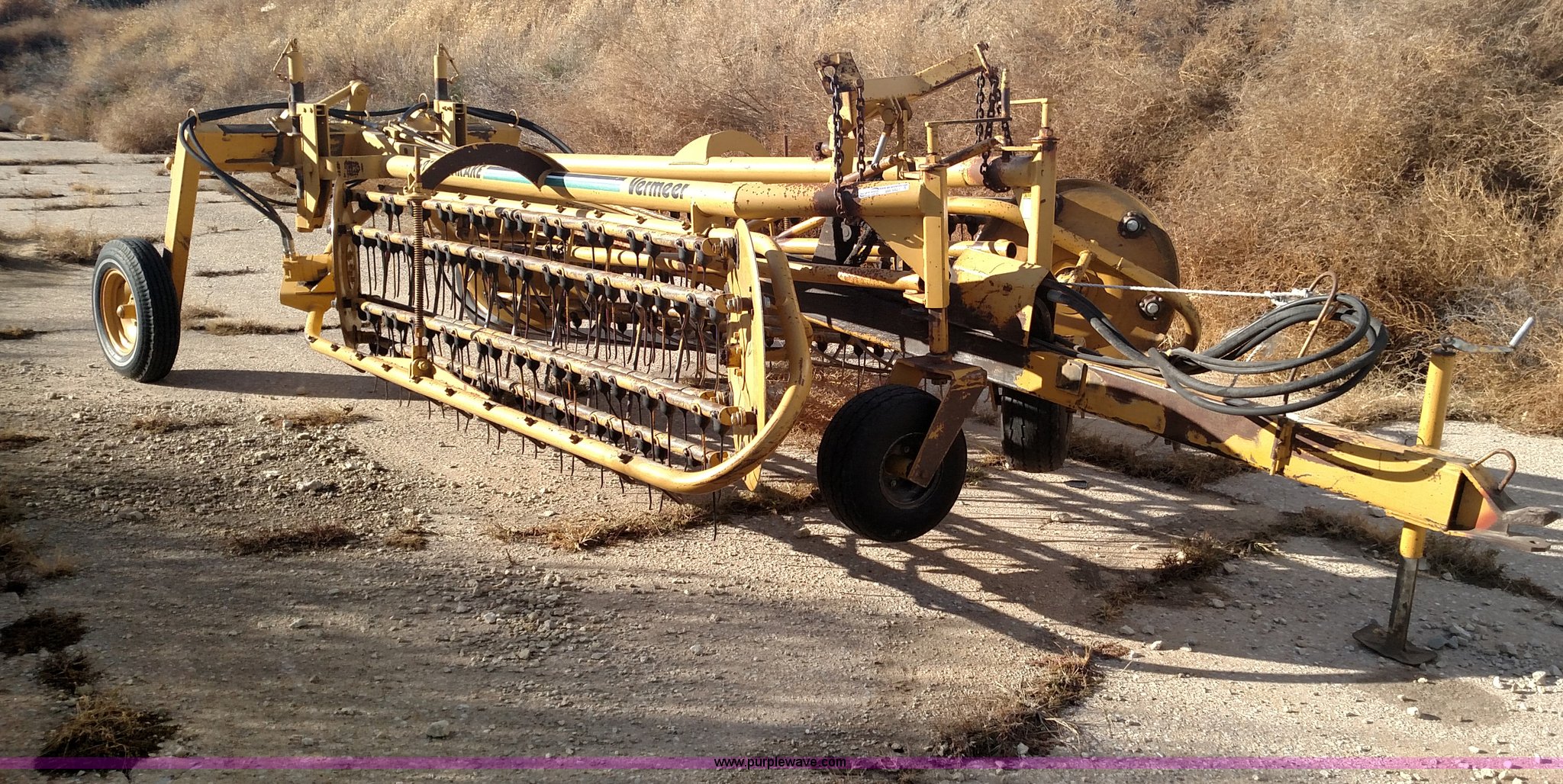 Vermeer R23 twin hay rake in Enterprise, KS | Item BR9420 sold | Purple ...