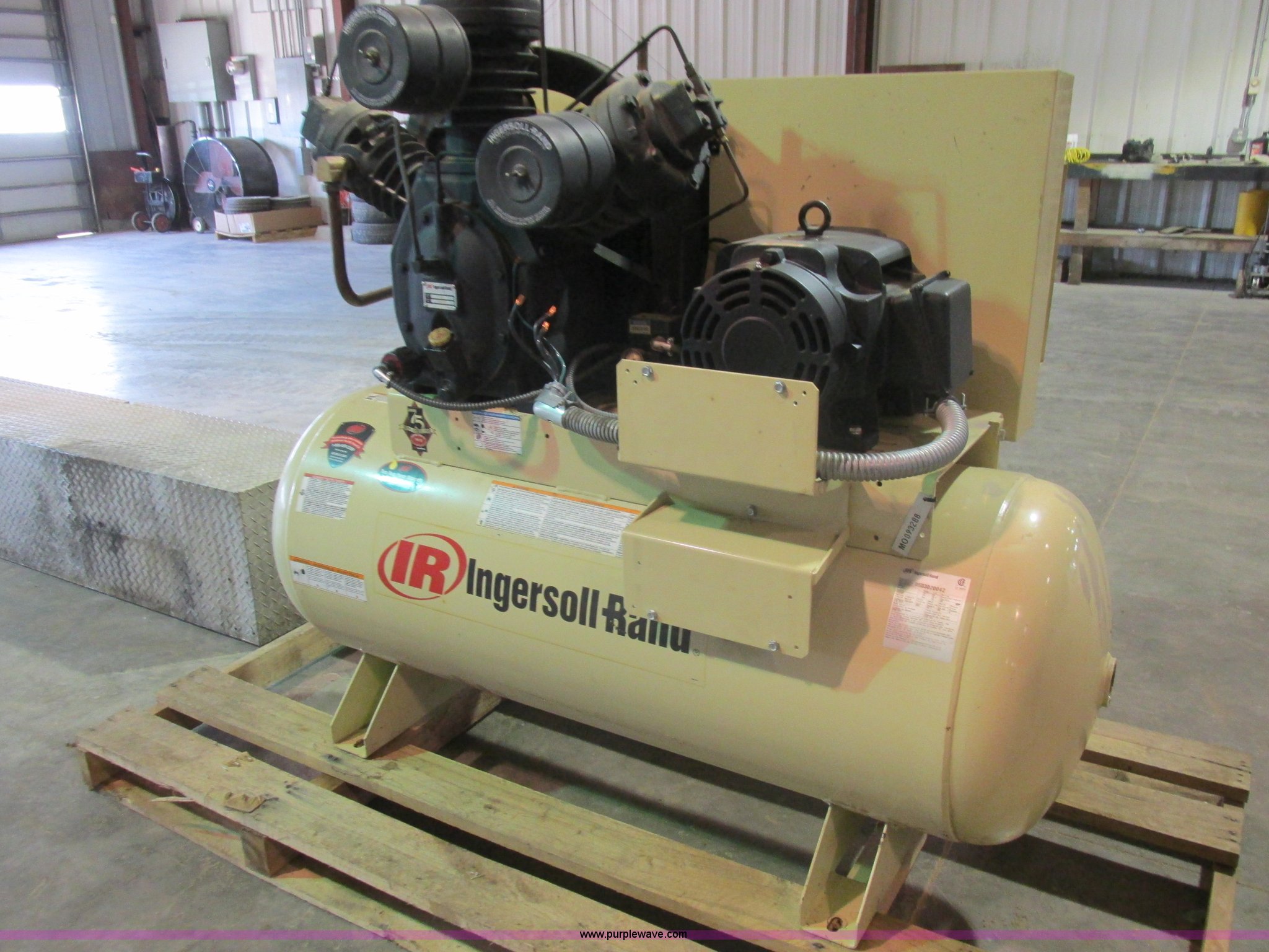 Ingersoll Rand 15TE20 air compressor in Columbia, MO | Item L4168 sold ...