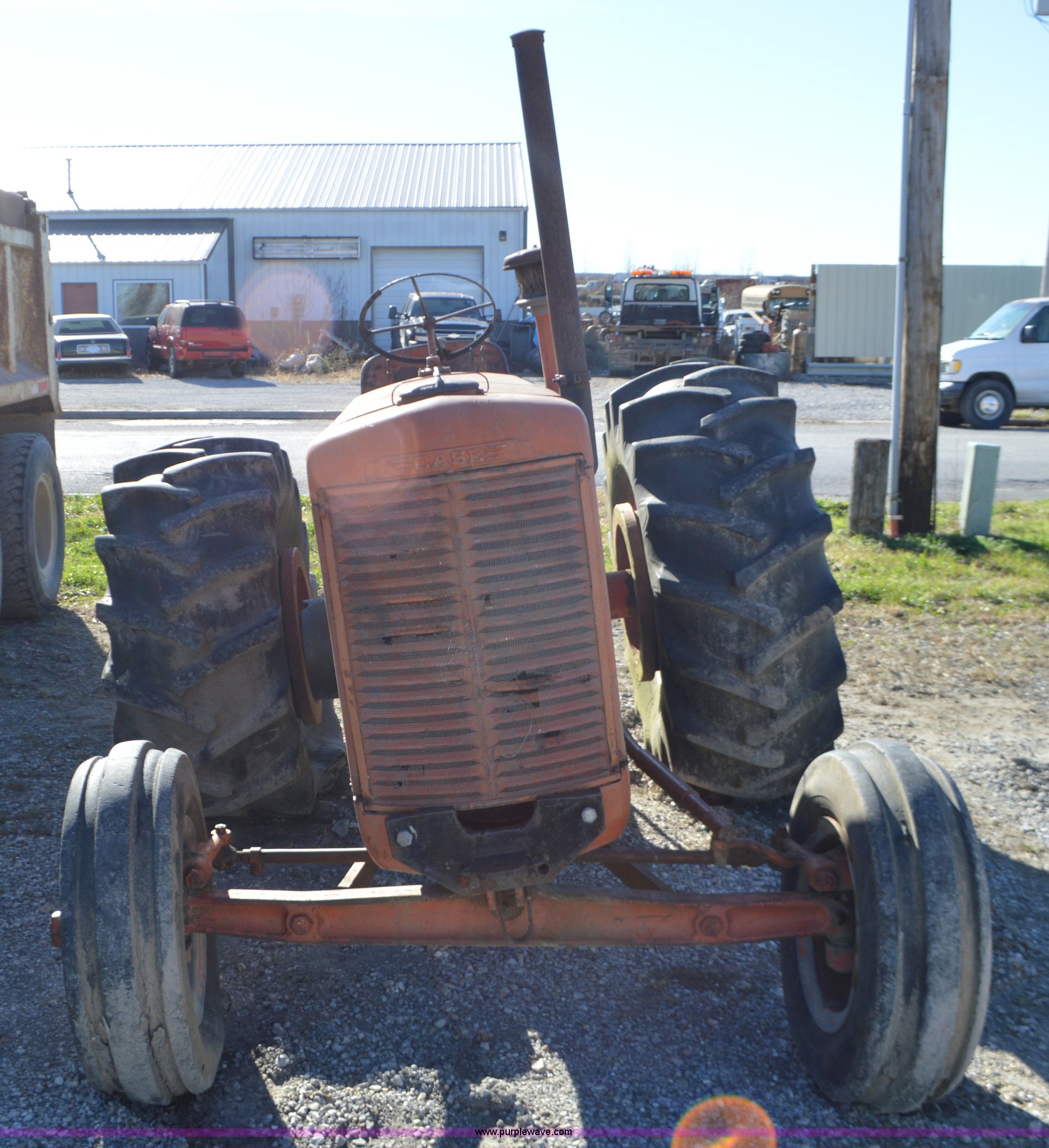 Case 520 tractor in Higginsville, MO | Item L4506 sold | Purple Wave
