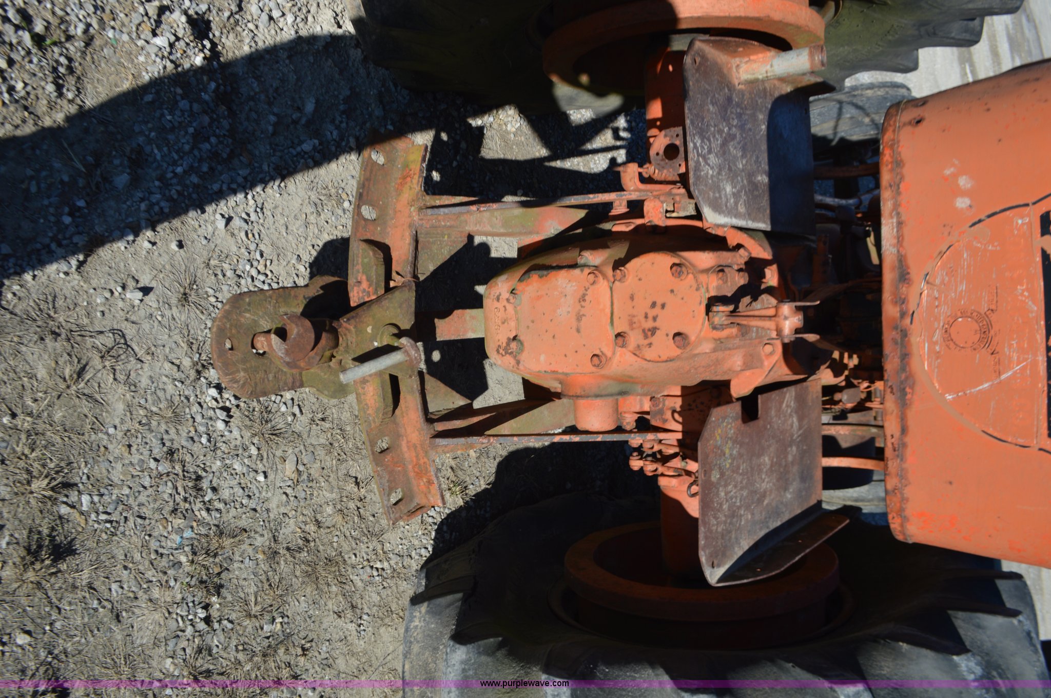 Case 520 tractor in Higginsville, MO | Item L4506 sold | Purple Wave