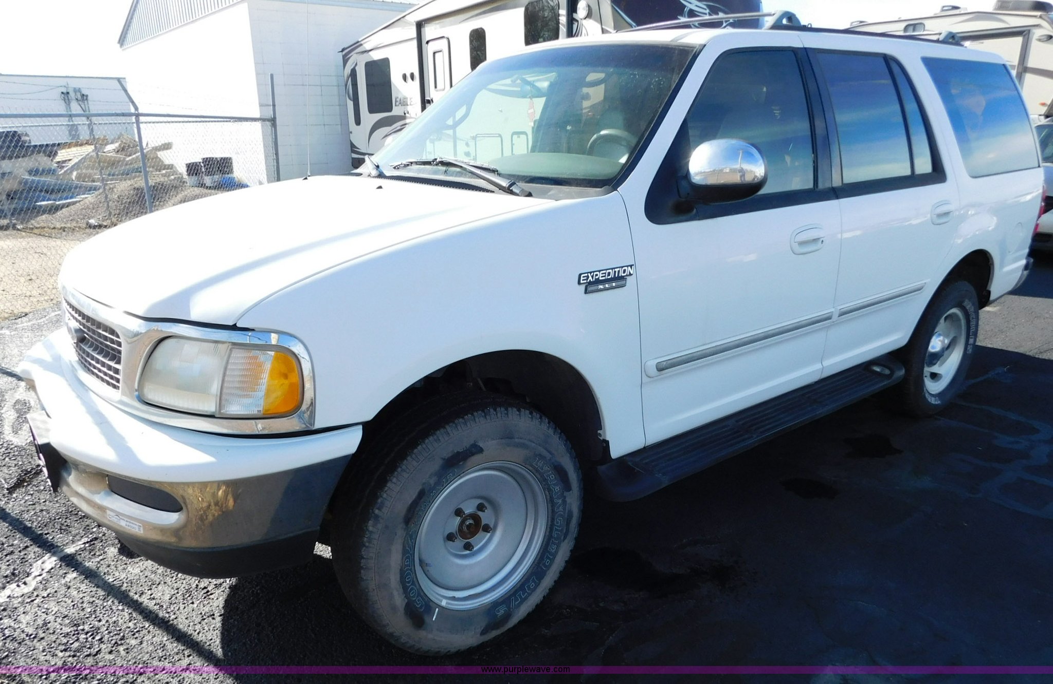 1997 Ford Expedition XLT SUV in Garden City, KS | Item AW9343 sold ...