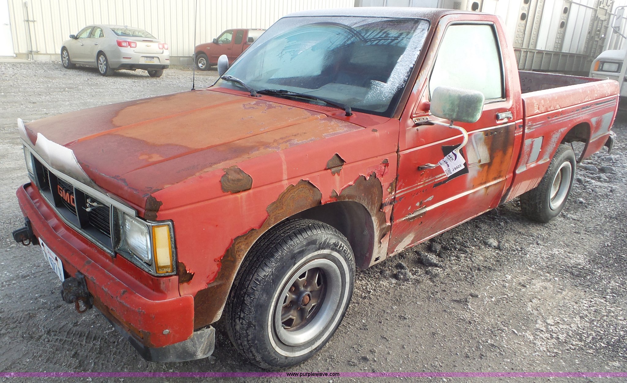 1990 GMC S15 pickup truck in Carlyle, IL | Item J8423 sold | Purple Wave