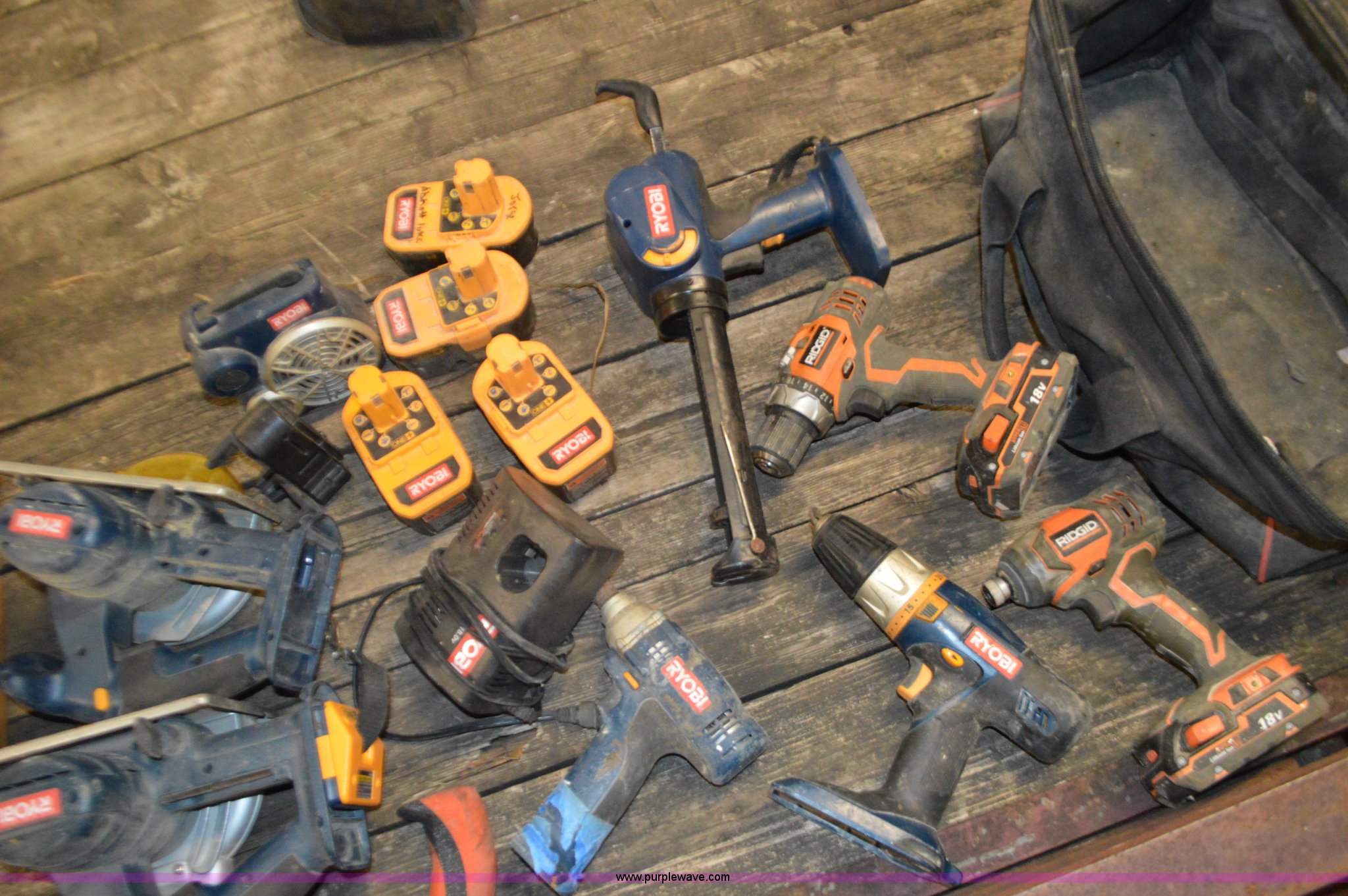 Assorted tools in Kansas City, MO | Item L4631 sold | Purple Wave