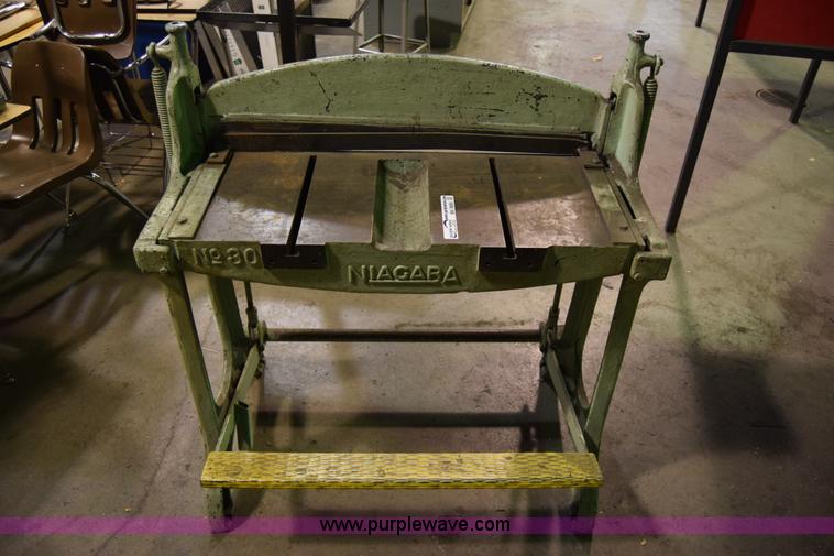 Niagara 30-F sheet metal shear in McPherson, KS | Item BK9809 sold ...