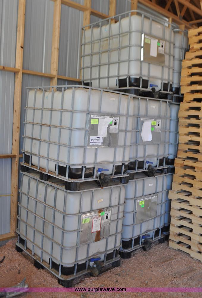(14) 275 gallon totes in Philip, SD | Item G7070 sold | Purple Wave