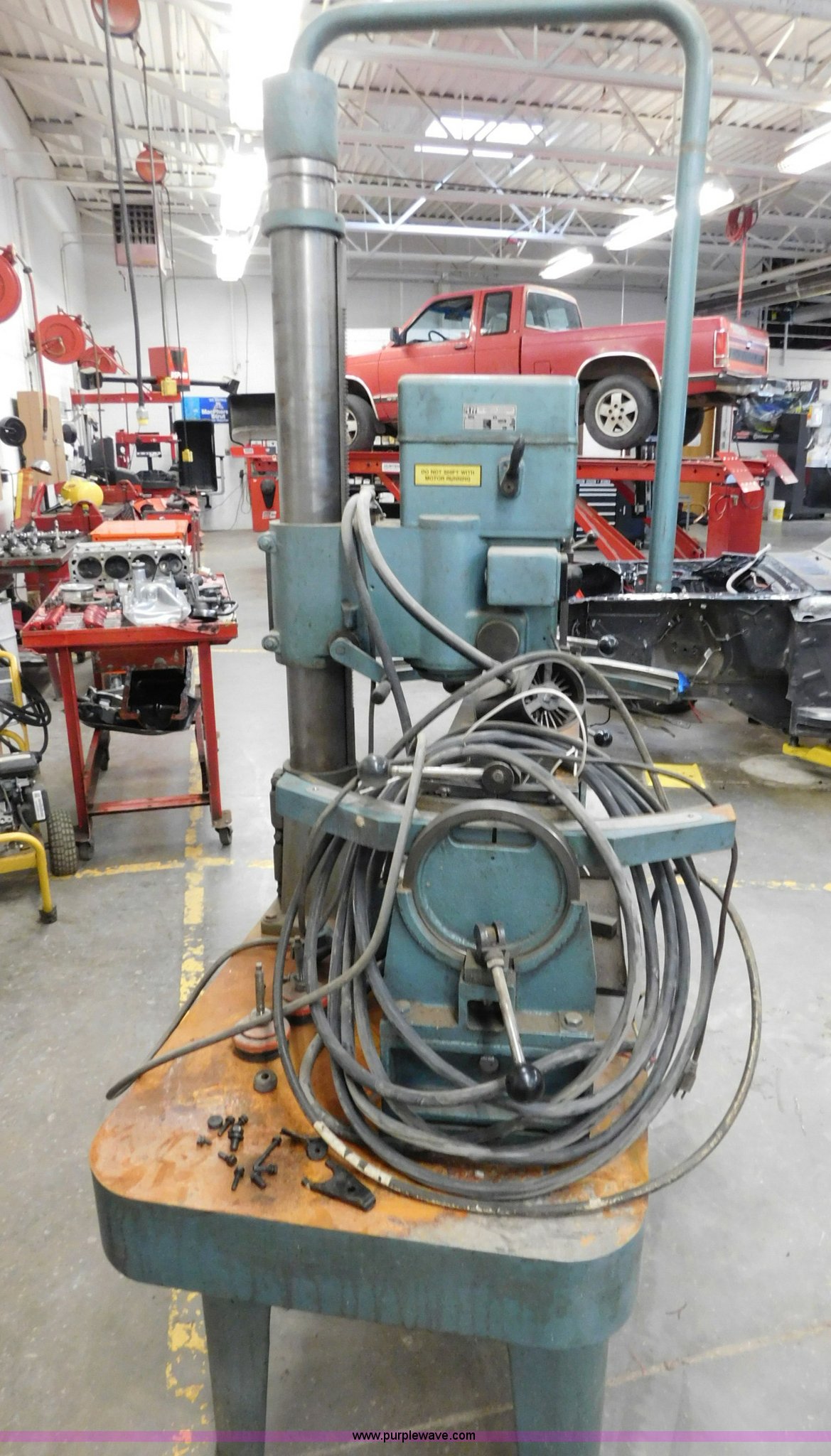 Winona Van Norman RV12 seat and guide machine in Liberal, KS | Item ...