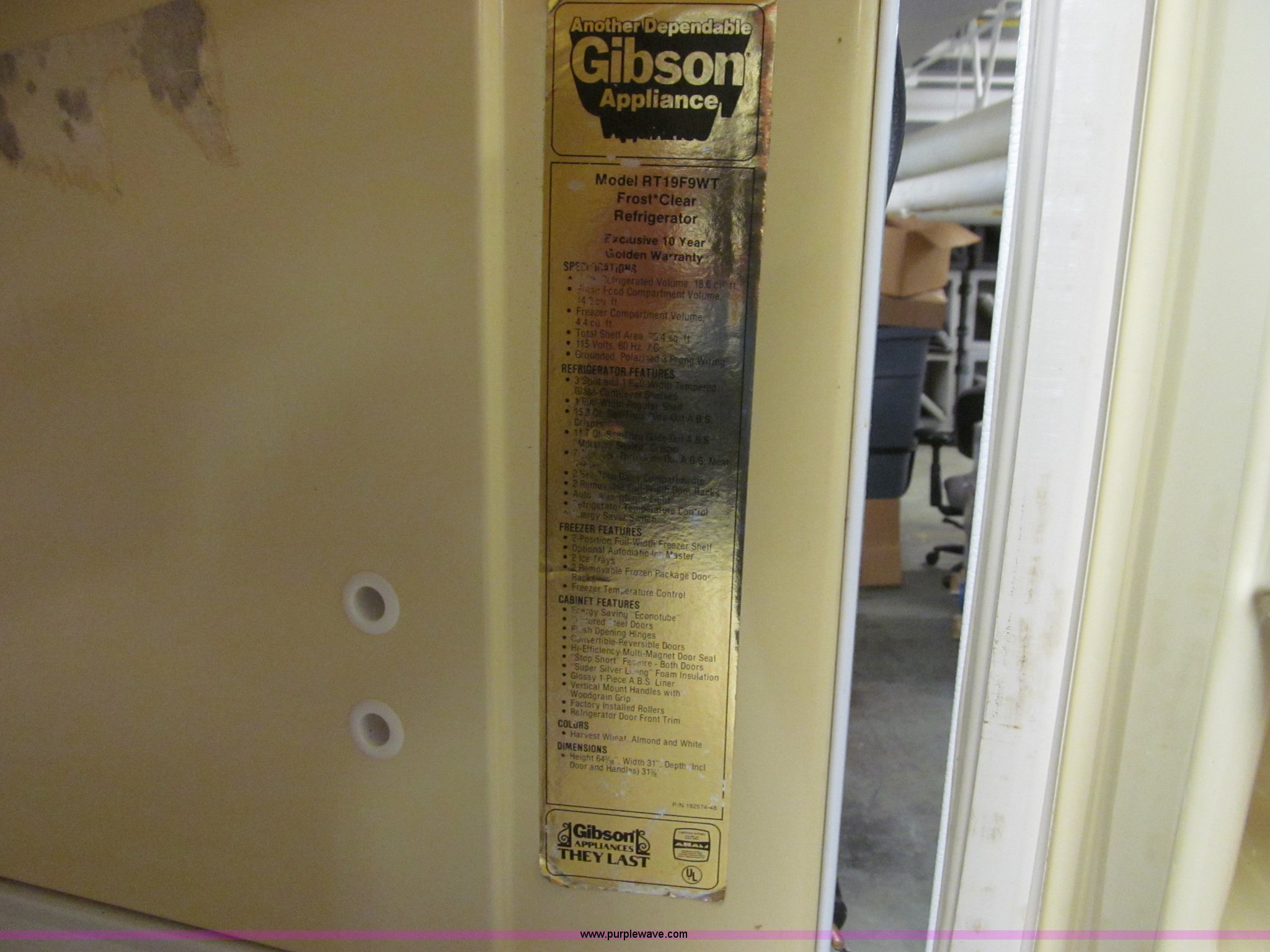 Gibson RT19FQWT refrigerator in Des Moines, IA | Item L1891 sold ...