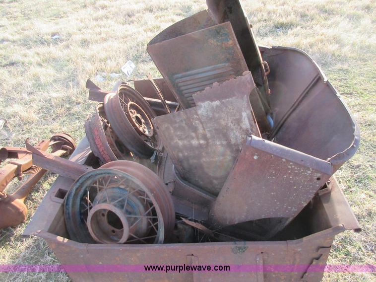 Assorted Ford Model T parts in Caney, KS | Item I1794 sold | Purple Wave