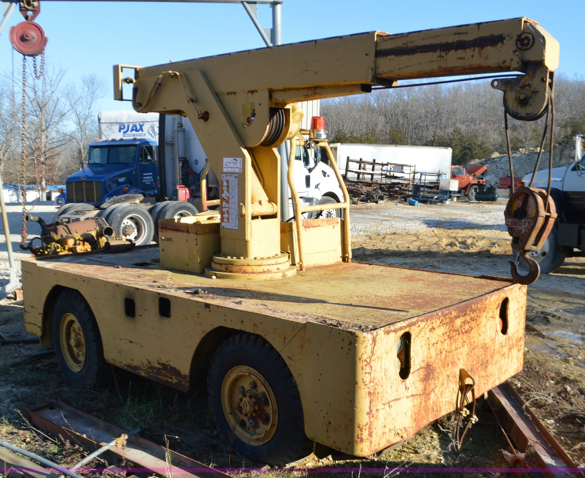 Drott 85RM2 crane in Versailles, MO | Item K5344 sold | Purple Wave