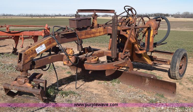 Adams 84 leaning wheel grader in Mt. Hope, KS | Item L1016 sold ...