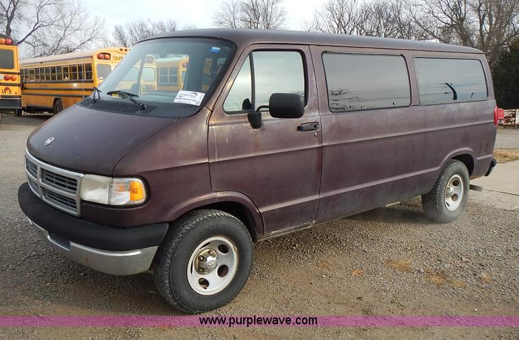 1997 Dodge Ram Wagon B2500 van in McLouth, KS | Item L3610 sold ...
