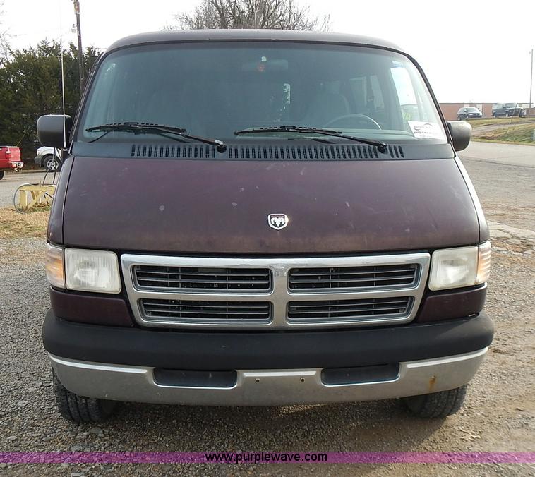 1997 Dodge Ram Wagon B2500 van in McLouth, KS | Item L3610 sold ...