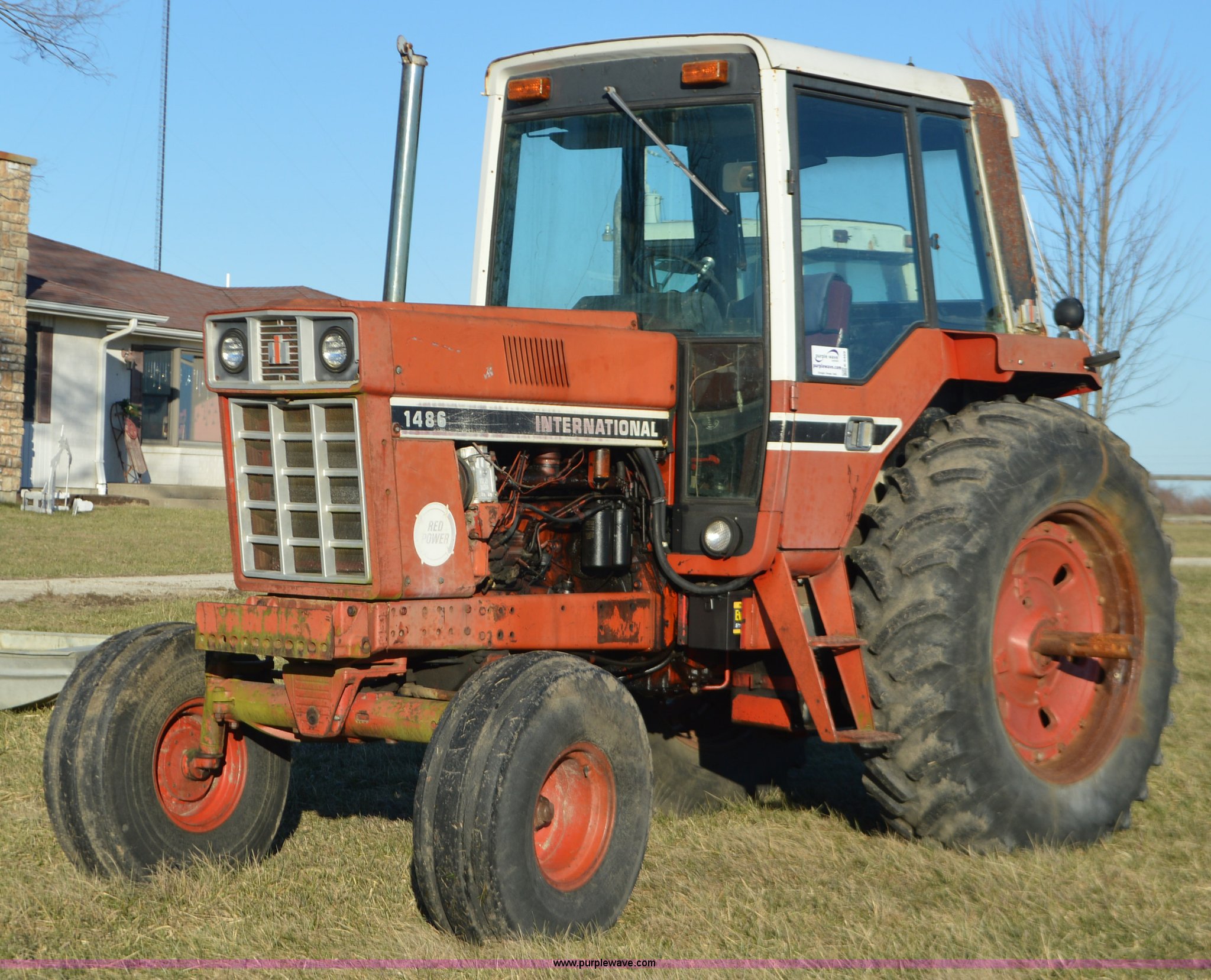 International 1486 tractor in Leeton, MO | Item K5469 sold | Purple Wave