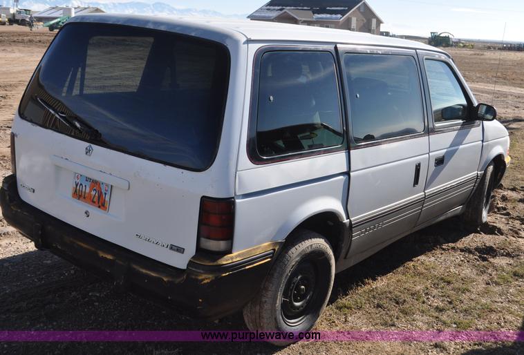 1992 Dodge Caravan LE in Delta, UT | Item G7182 sold | Purple Wave