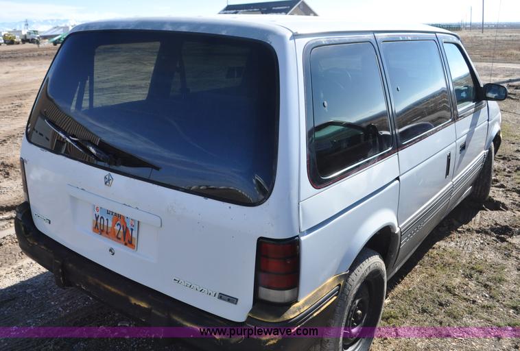 1992 Dodge Caravan LE in Delta, UT | Item G7182 sold | Purple Wave