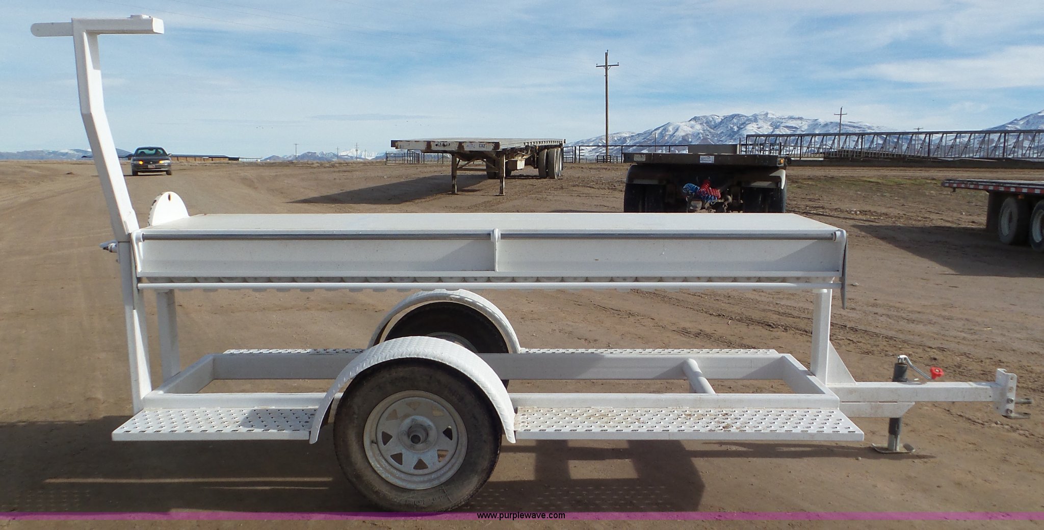 Calf bottle trailer in Delta, UT | Item G7135 sold | Purple Wave